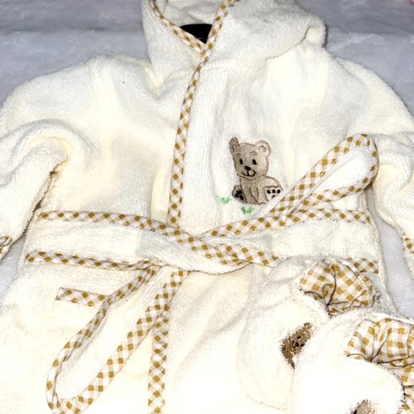 Spasiilk | Pajamas | Spasilk Robe With Matching Slippers 9m Nwt | Poshmark